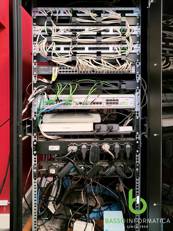 Vendita NAS UPS Varese: Tutto per Reti Aziendali by Basso